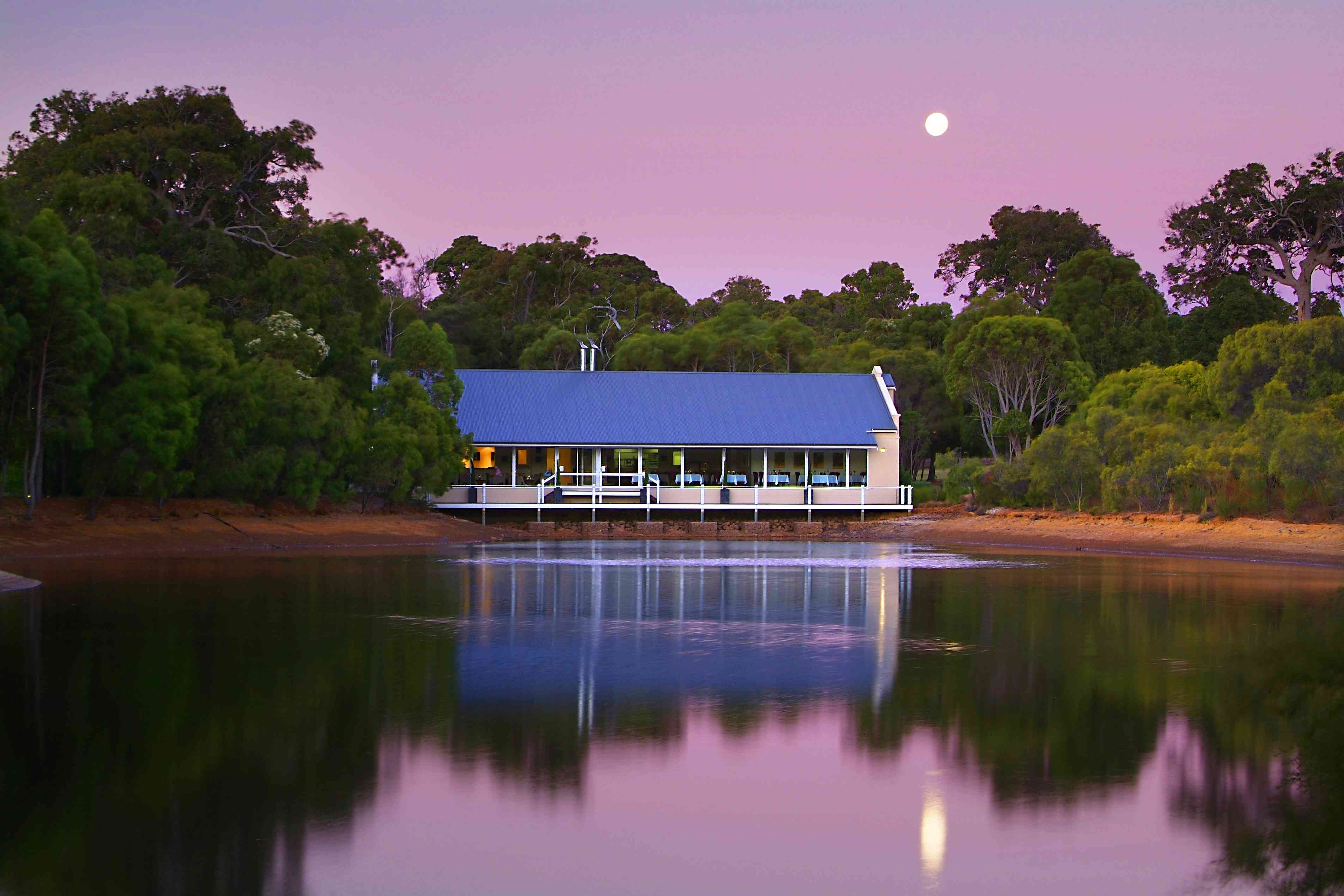 Cape Lodge Restaurant - South West Architects