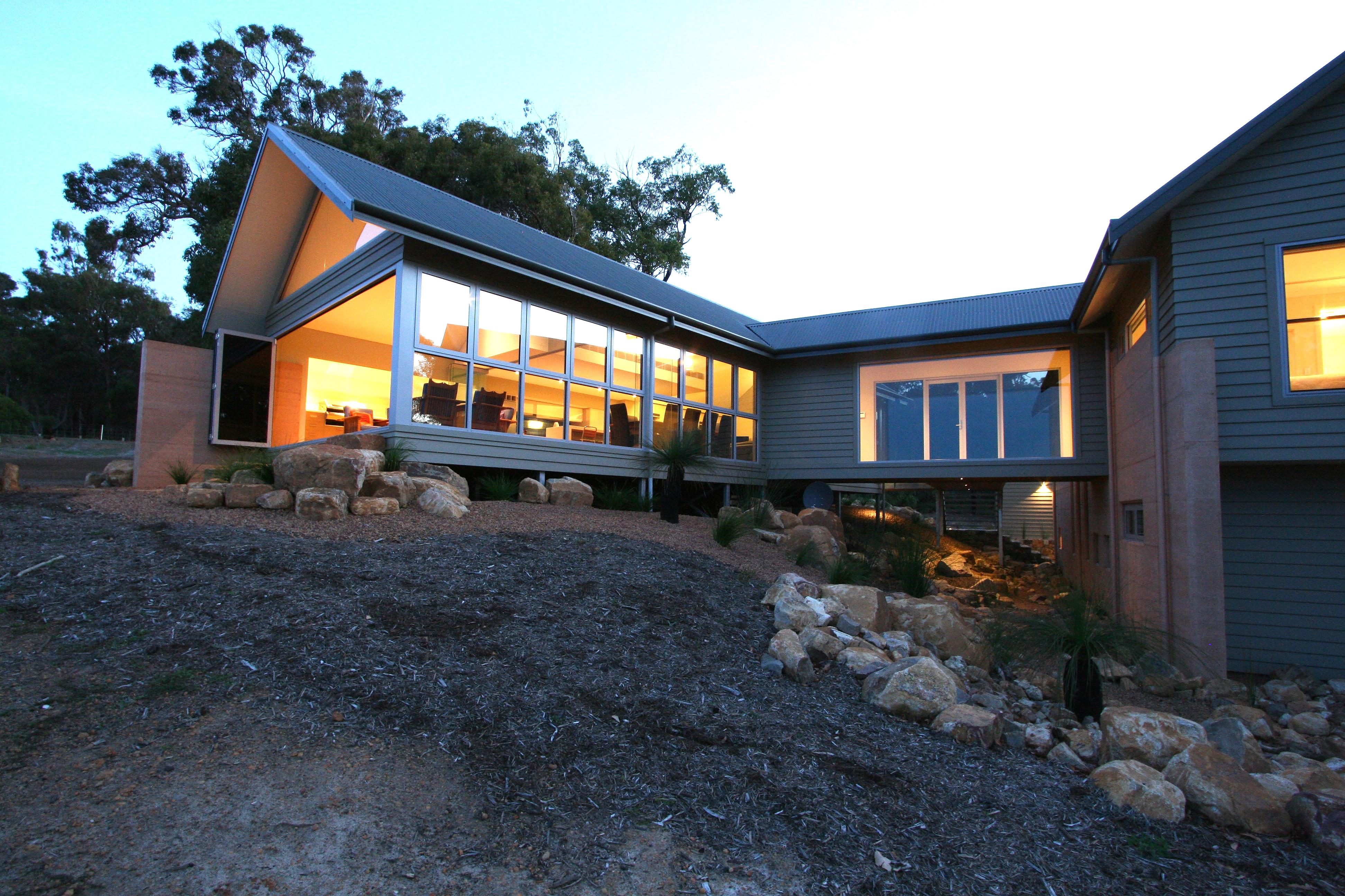 Yallingup Rural Home - South West Architects