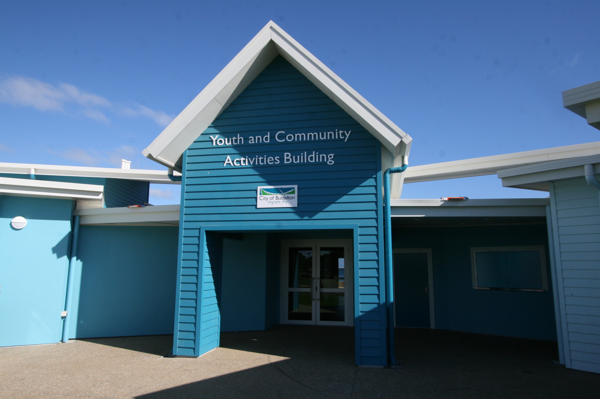 Busselton Youth / SLSC Building - South West Architects