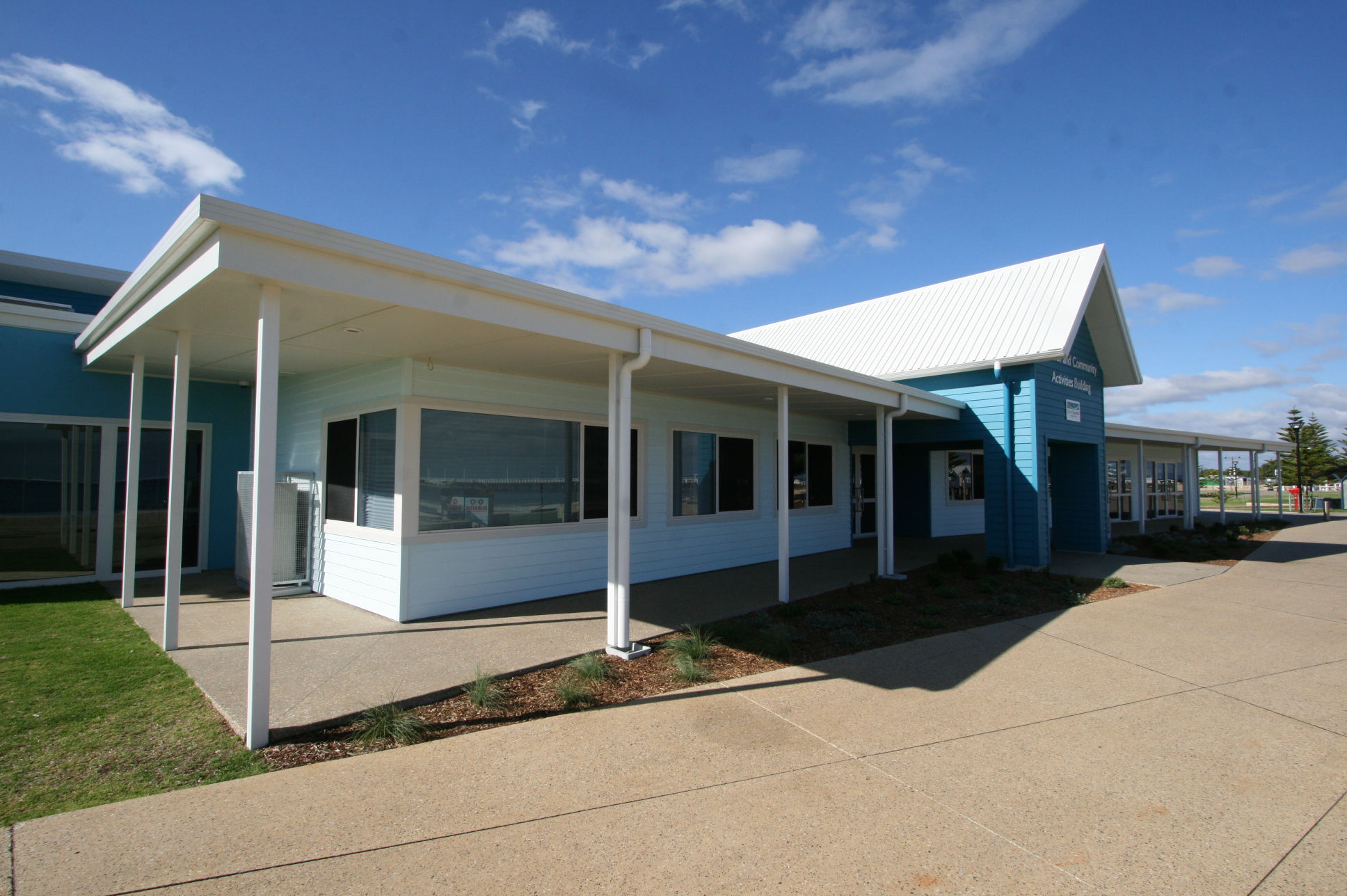 Busselton Youth / SLSC Building - South West Architects